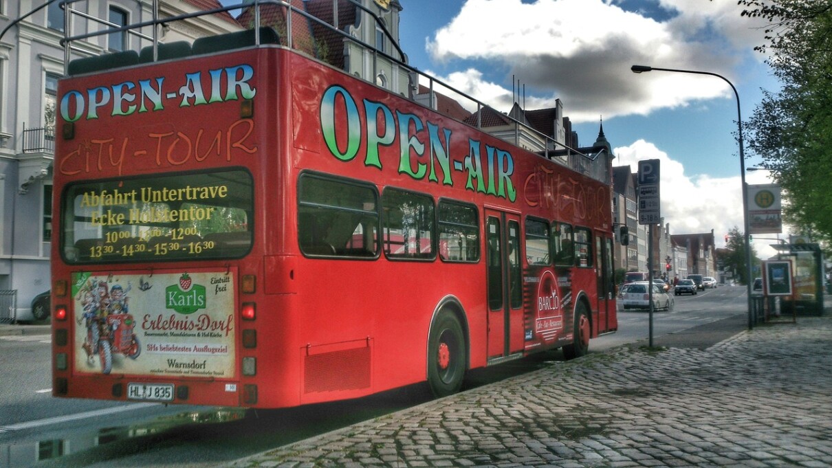 London’s Covid-safe commute idea: Open-air buses - The Climate Center